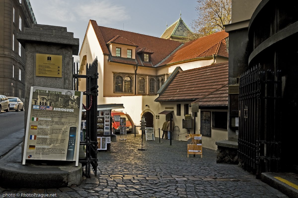 La Synagogue Pinkas | Avantgarde Prague | Avantgarde Prague